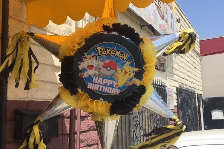 Explore the 5 top spots in Santa Ana's Artesia Pilar neighborhood