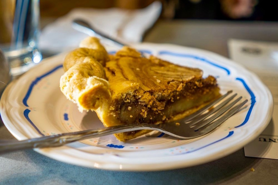 Discover the 5 most popular outposts in Dallas' Oak Cliff neighborhood