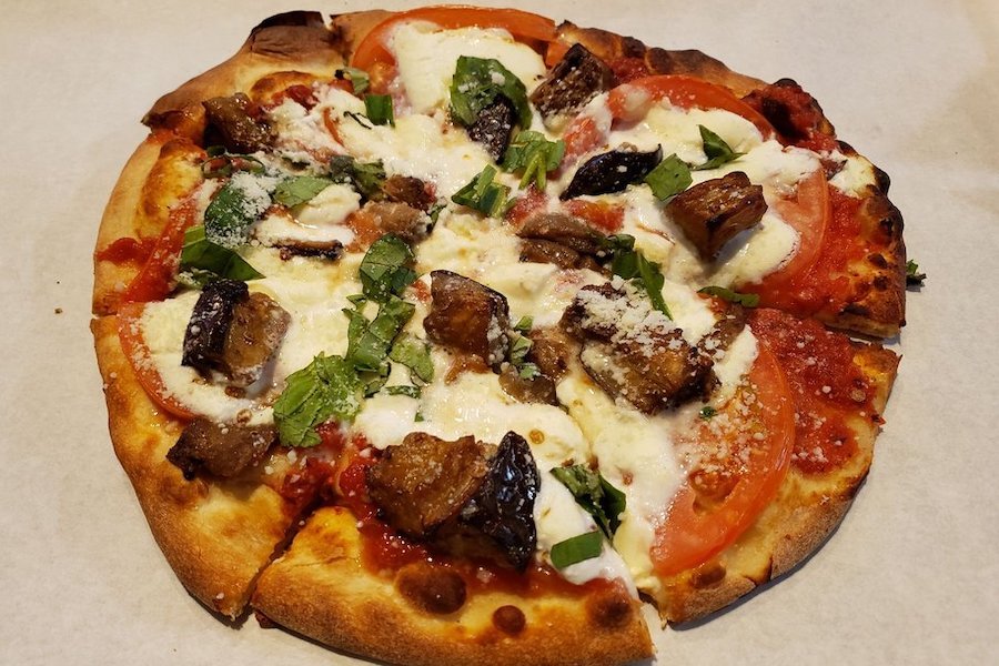 Craving pizza? Here are Cleveland's top 3 options | Hoodline